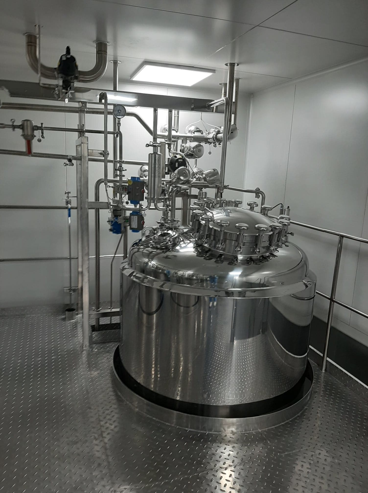 Monoclonal antibody (mAbs) production unit - Boccard